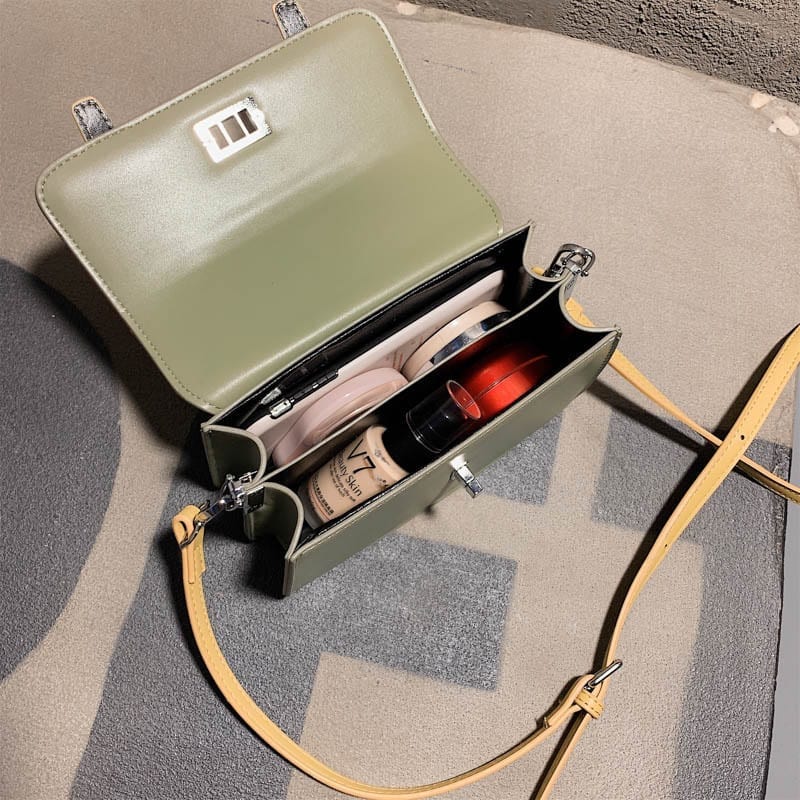 LADY RIVET - Mochinini